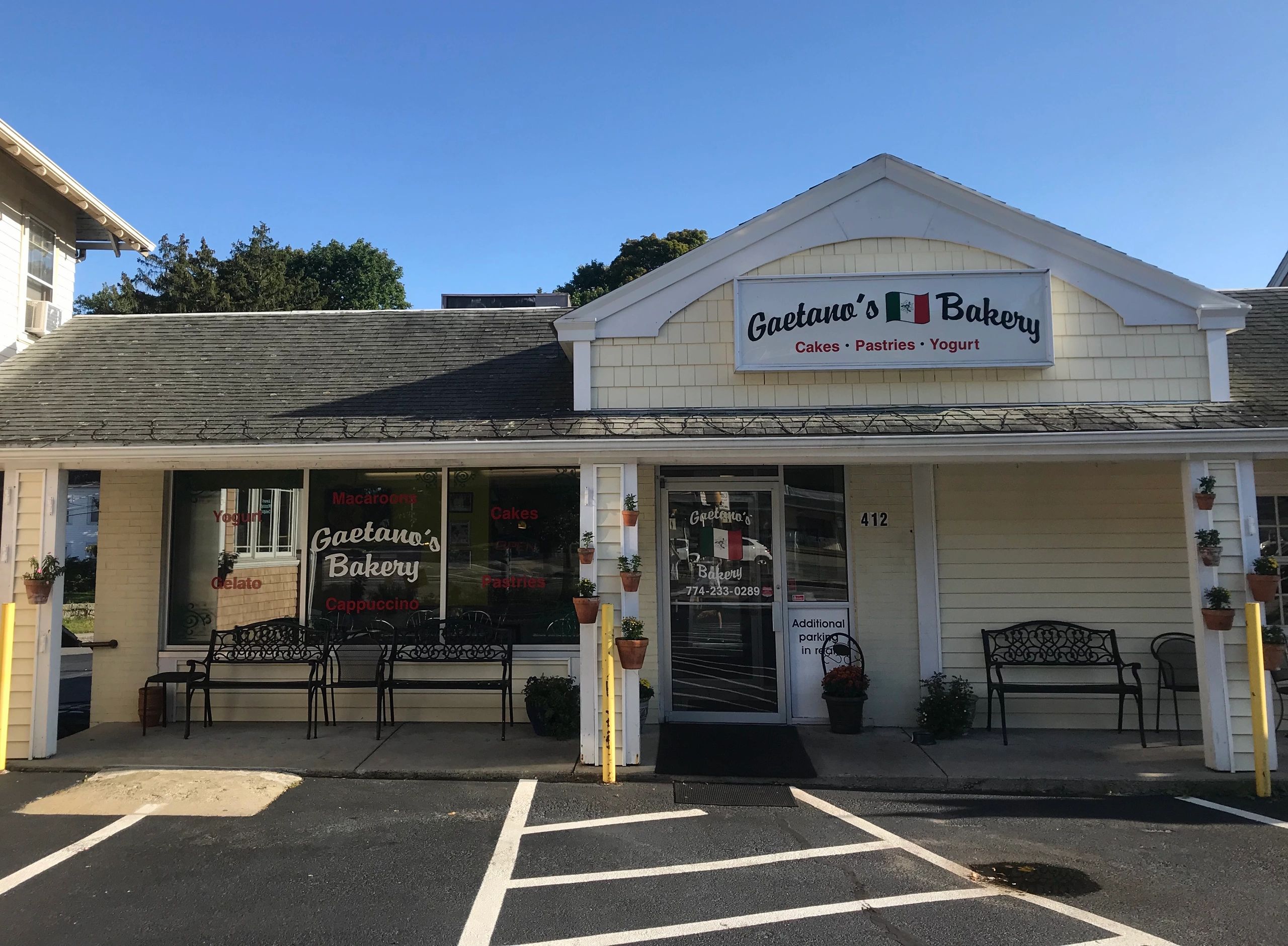 Gaetano s Bakery Bakery Near Me Custom Cakes Italian Pastries