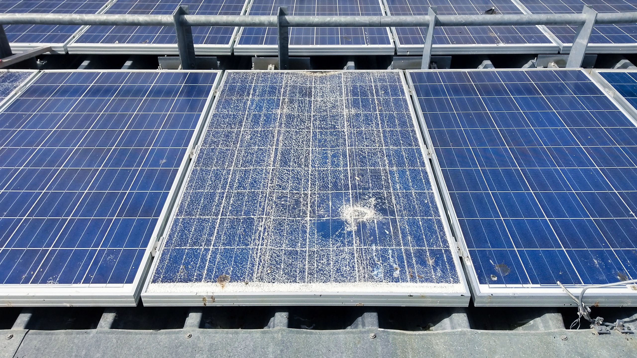 Expert Solar Panel Service Repair or Removal for Your Energy Needs