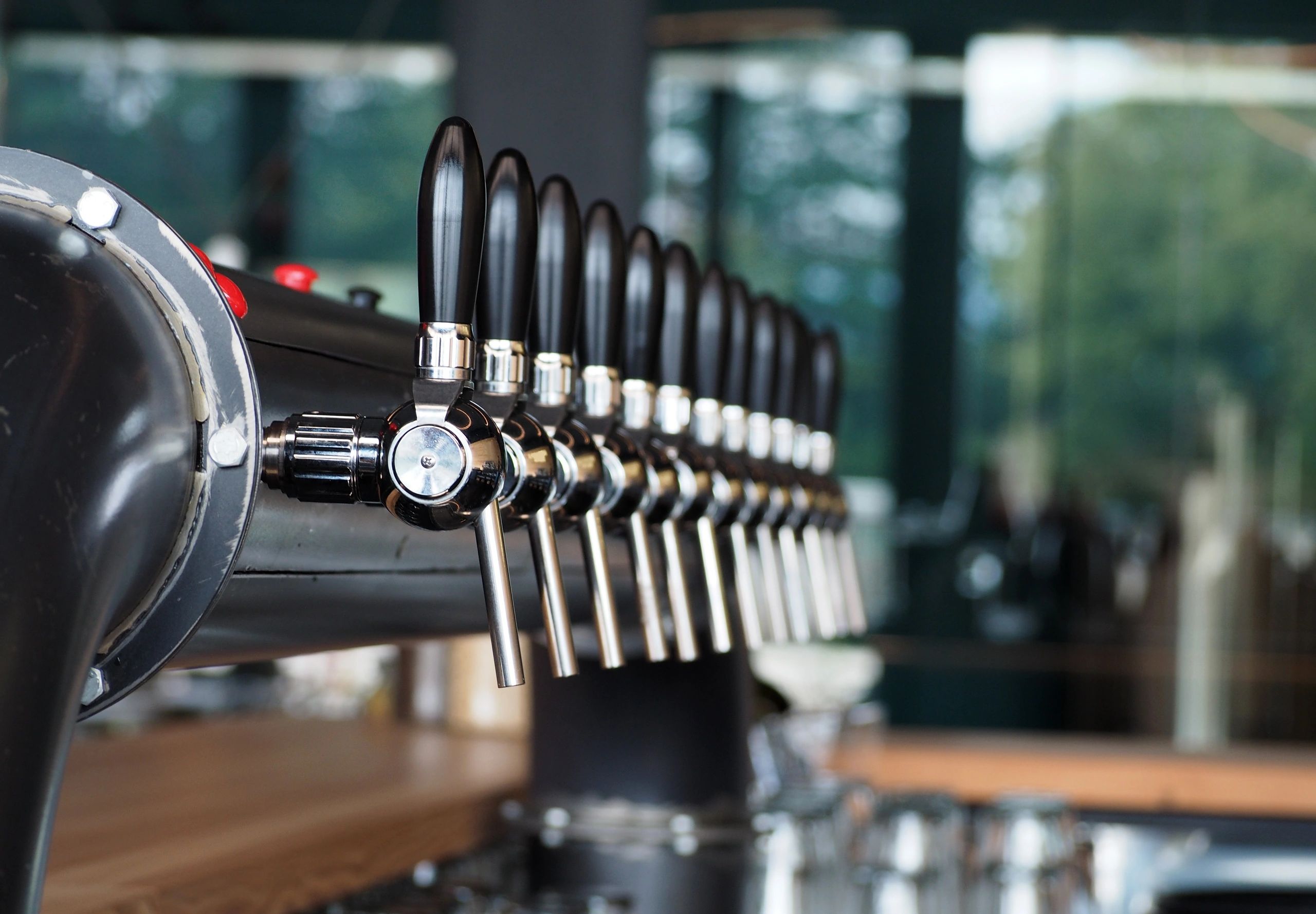 Top Beer Draft Systems for Your Bar | DraughtWerks
