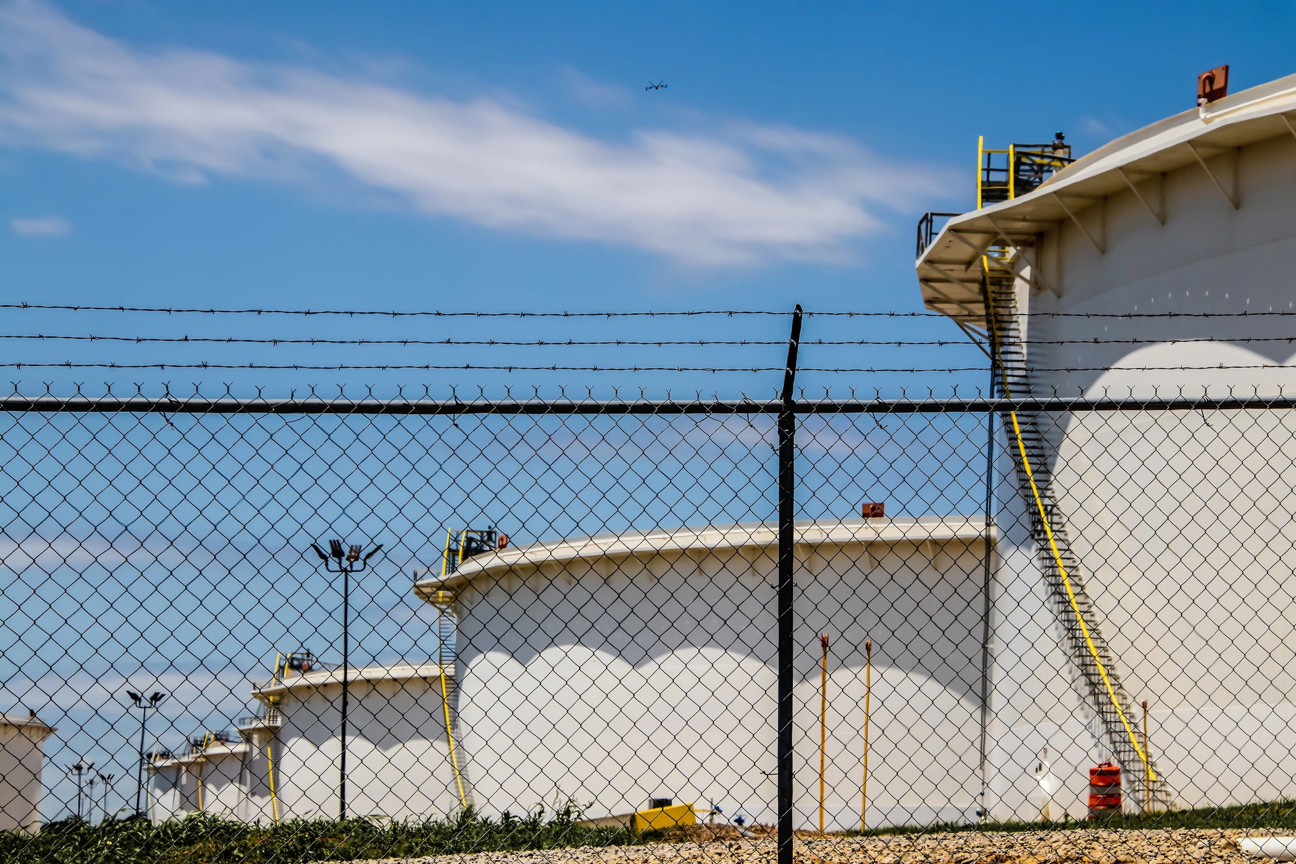 Industrial Fencing Solutions for Oil & Gas Facilities