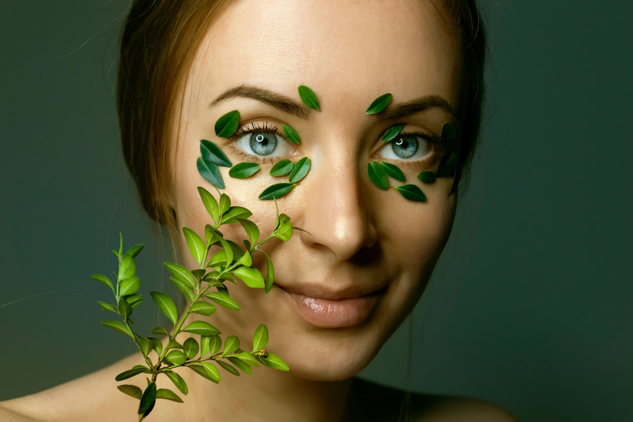Visible Glow in 3 days, Totally Skin Renewal in 7 days