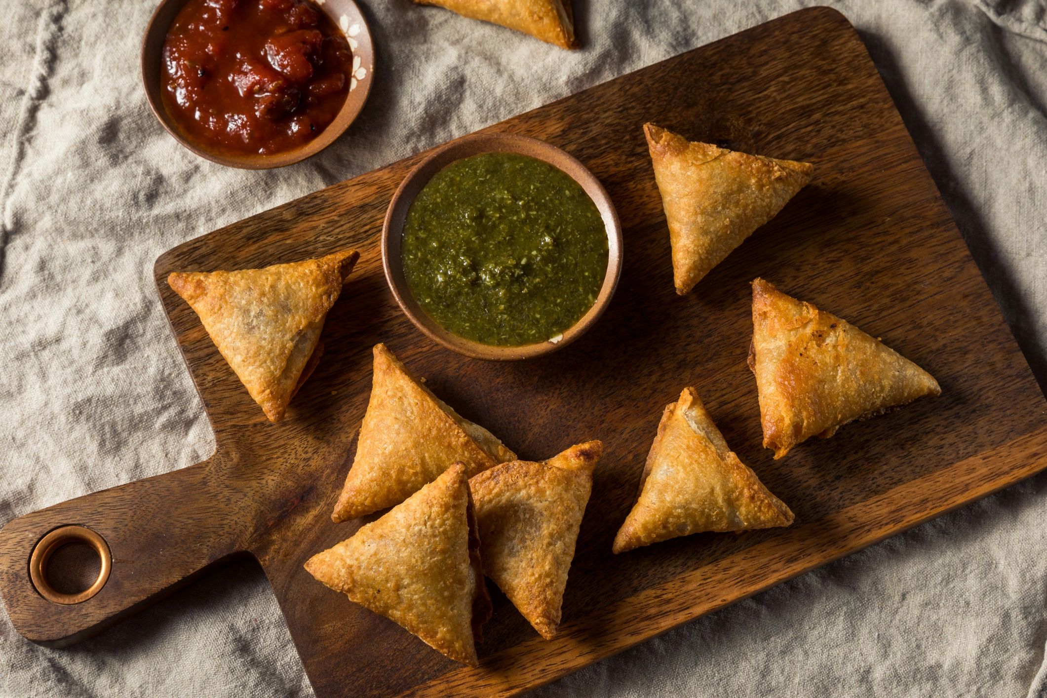 Mona's Samosas | Authentic Pakistani Street Food - Patties - Bun Kabab ...