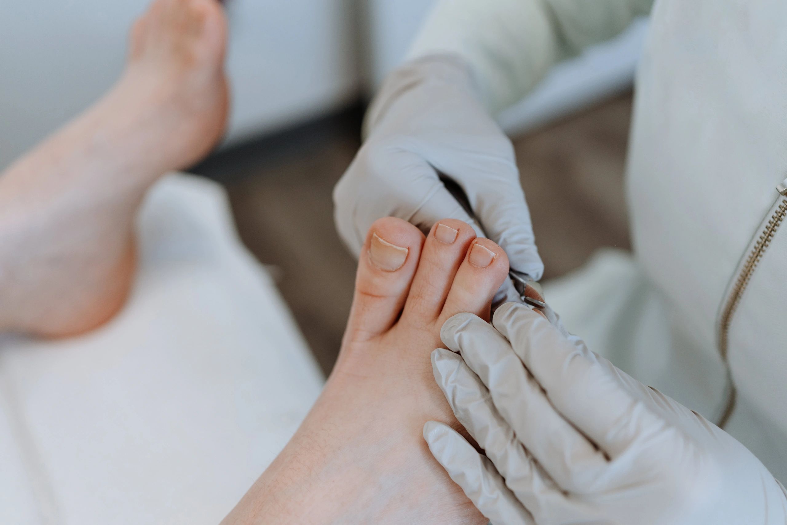 Managing Common Foot Pain at Home
