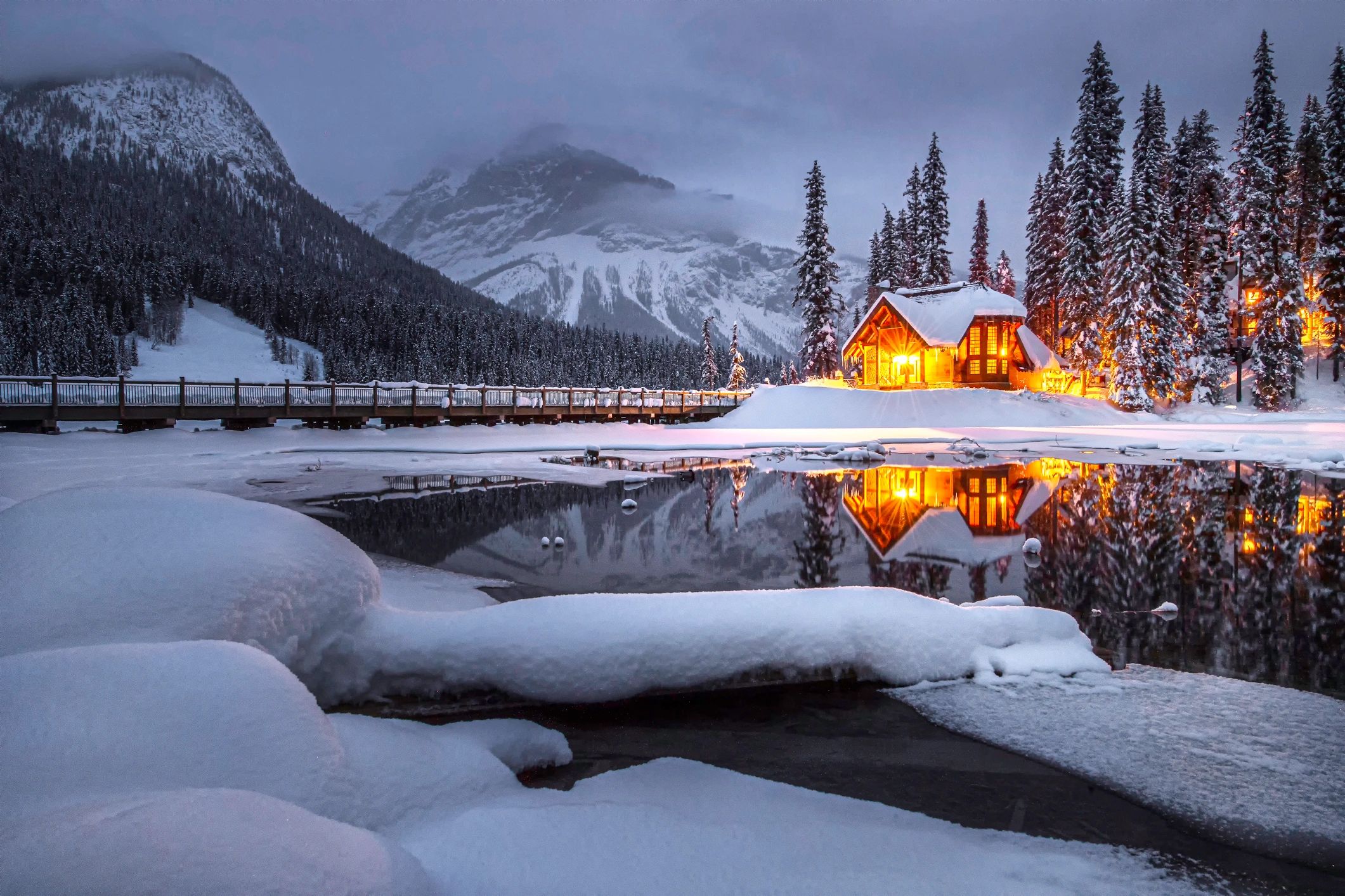 Blue Moon Lodge