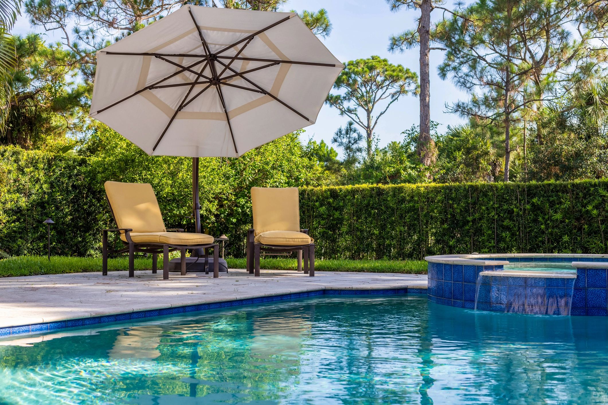Expert Swimming Pool Cleaning & Repair Services | Pools R Us