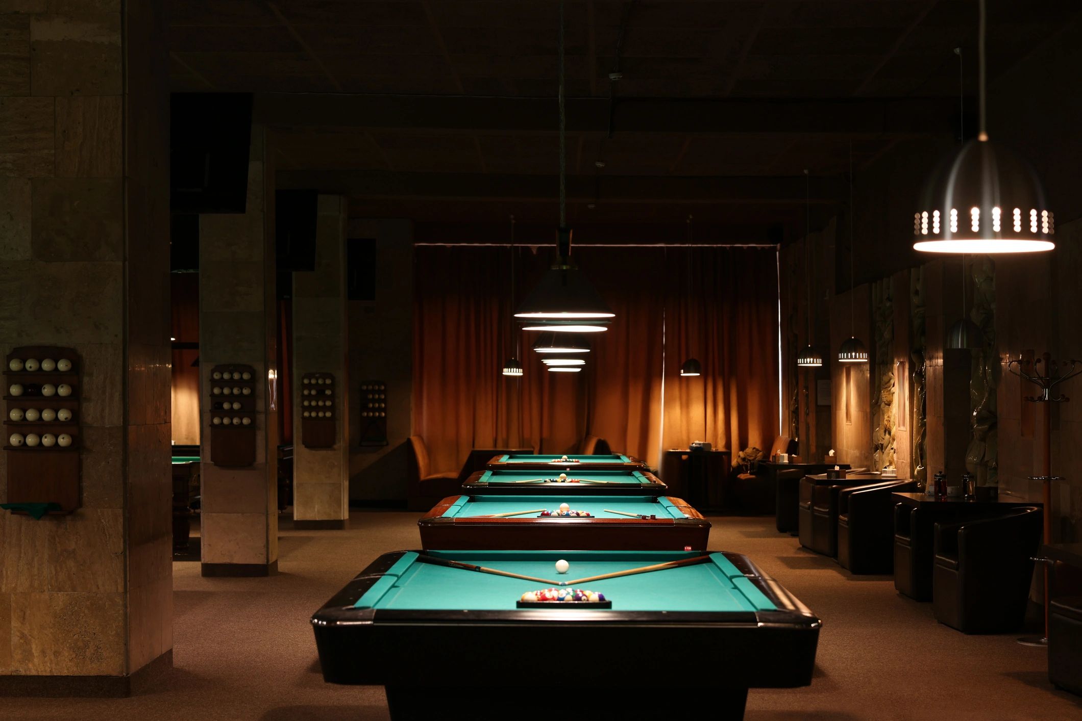 Curry's Place Billiards - Home