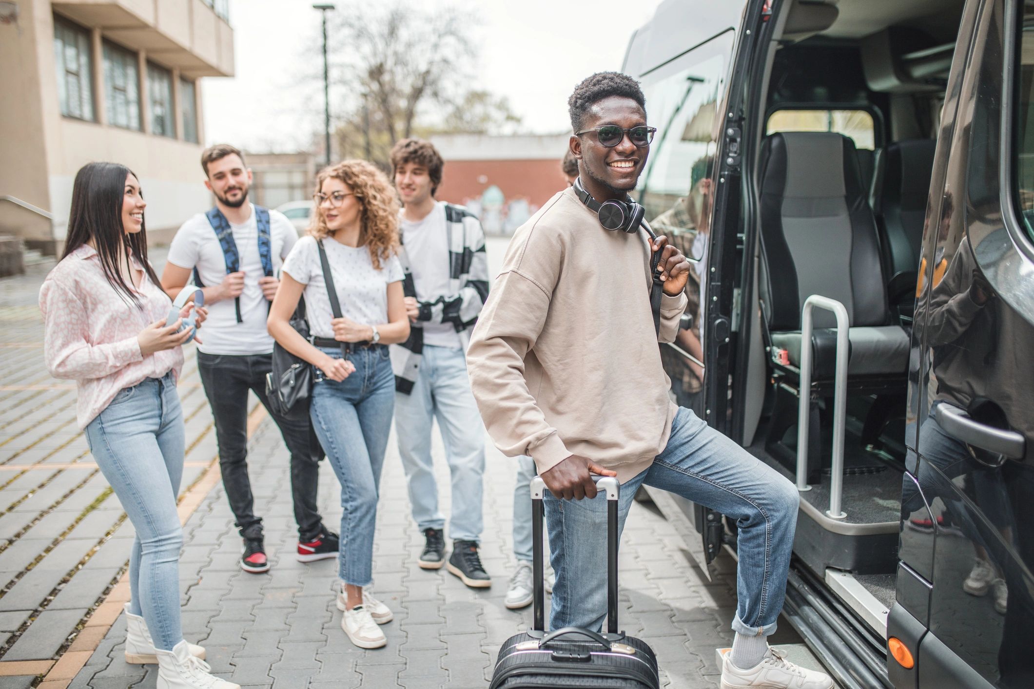 Reliable Minibus Hire Bristol | Family Transport & Airport Transfers ...