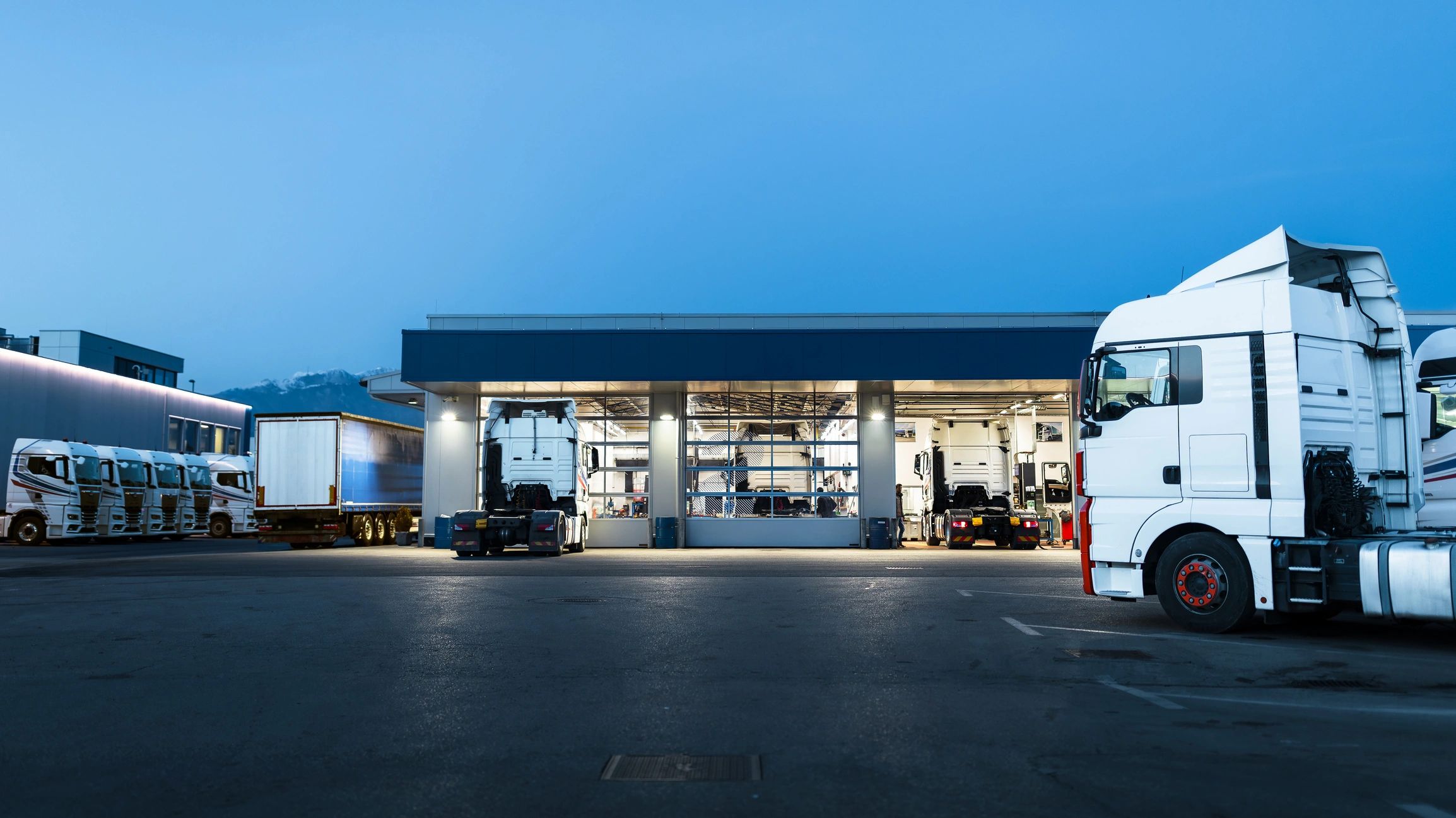 Commercial Truck Repair, HGV Repair Centre, Truck Maintenance - Vehicle ...