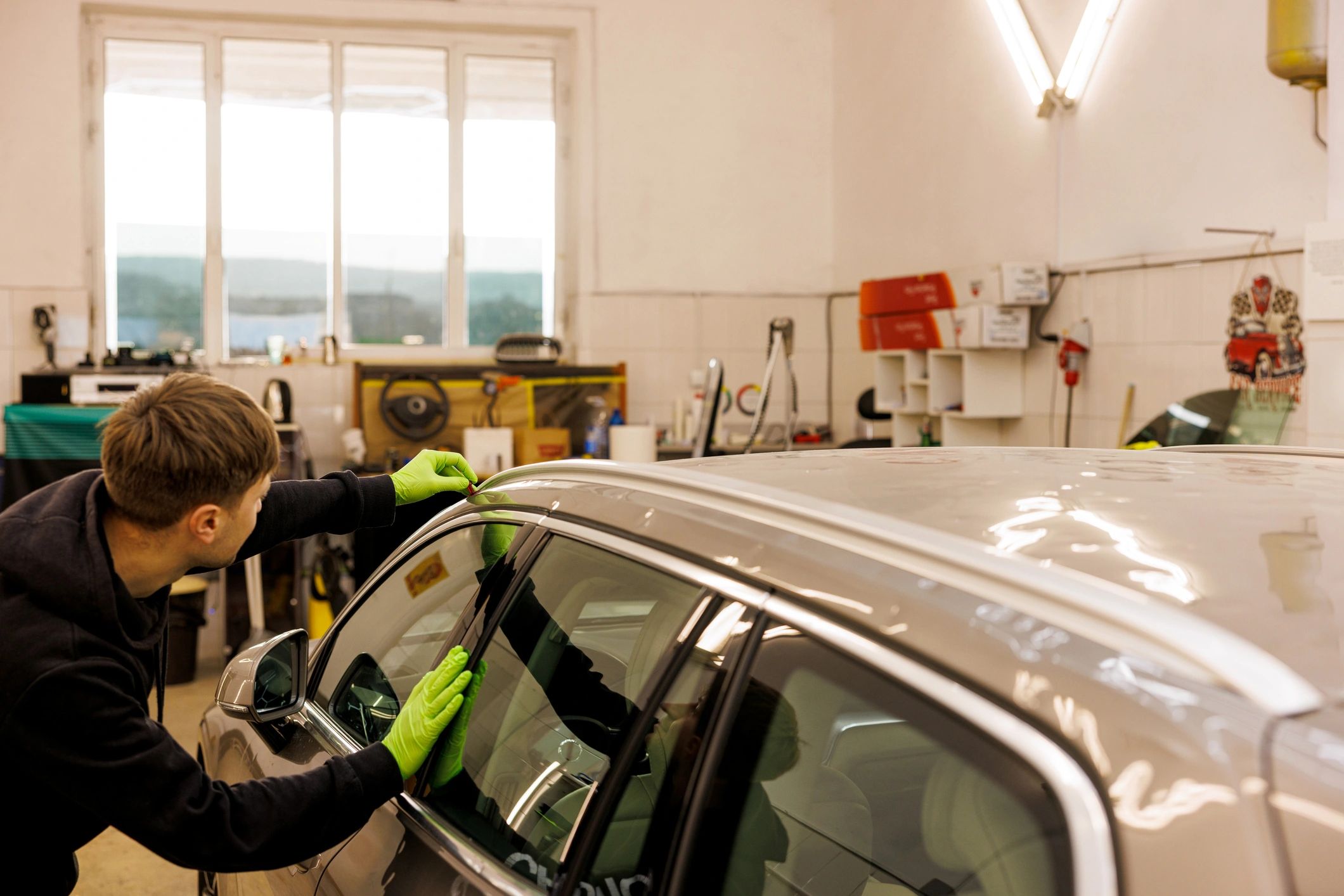 Expert Auto Glass Repair & Replacement Services