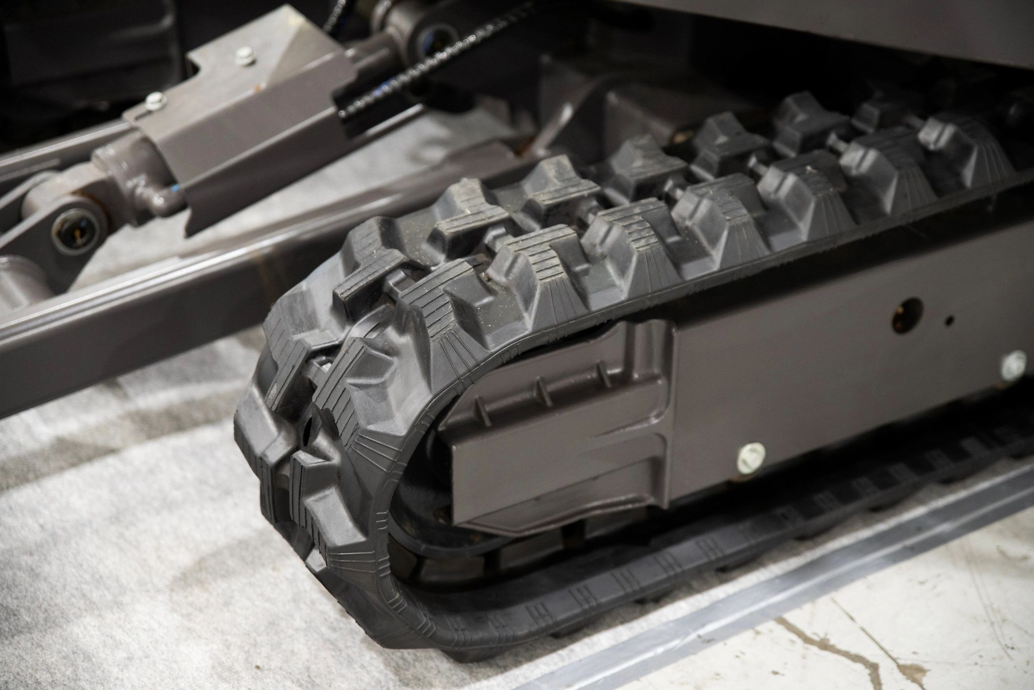 High-Quality Rubber Tracks for Skid Steers