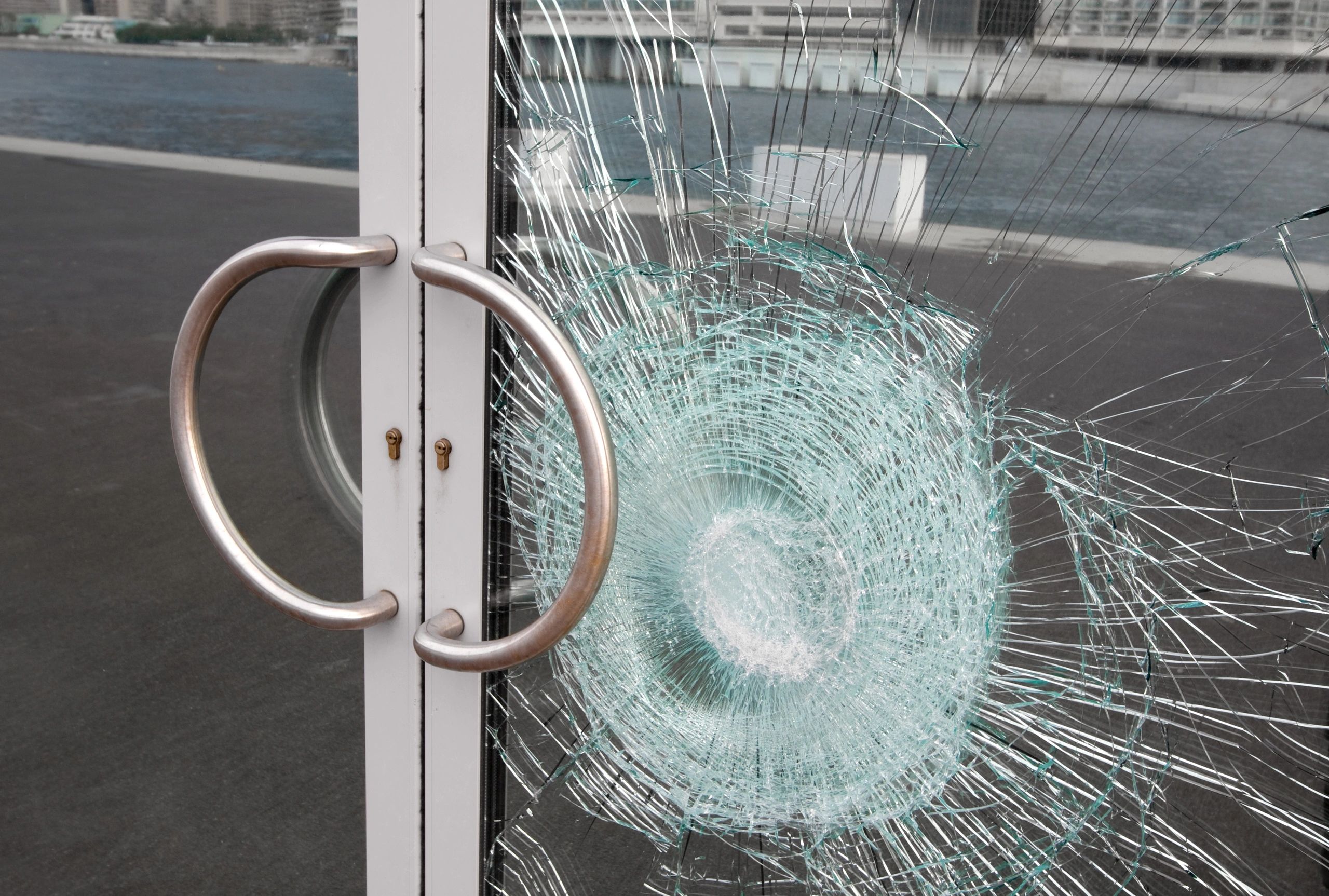 Expert Auto Glass Repair Services