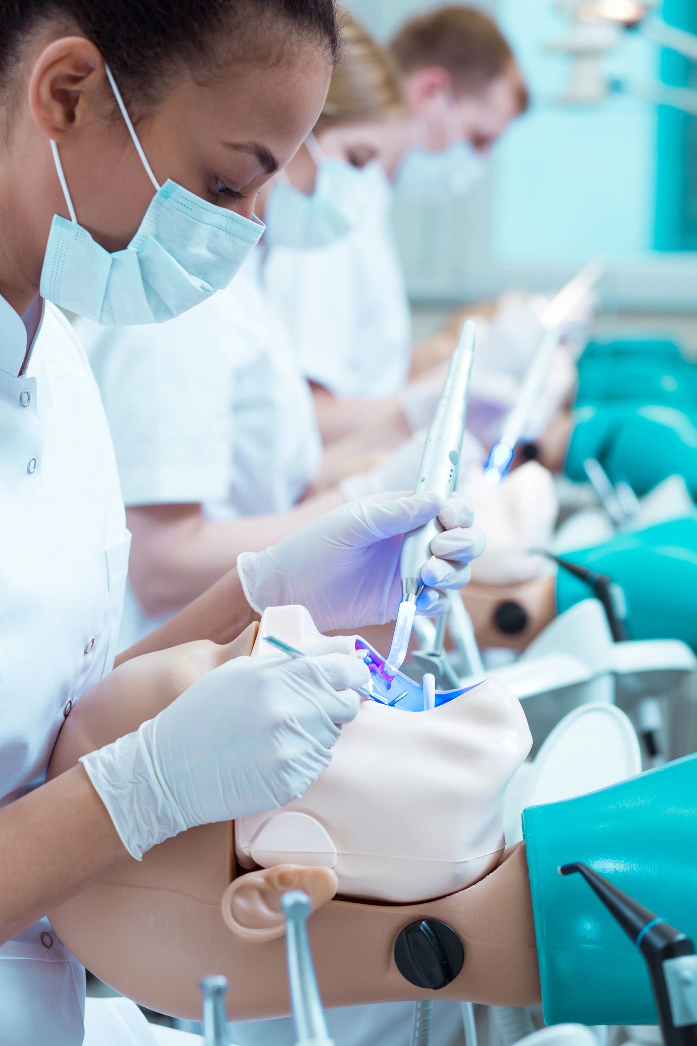 Hire Dental Assistant or Floater for Your Practice Today