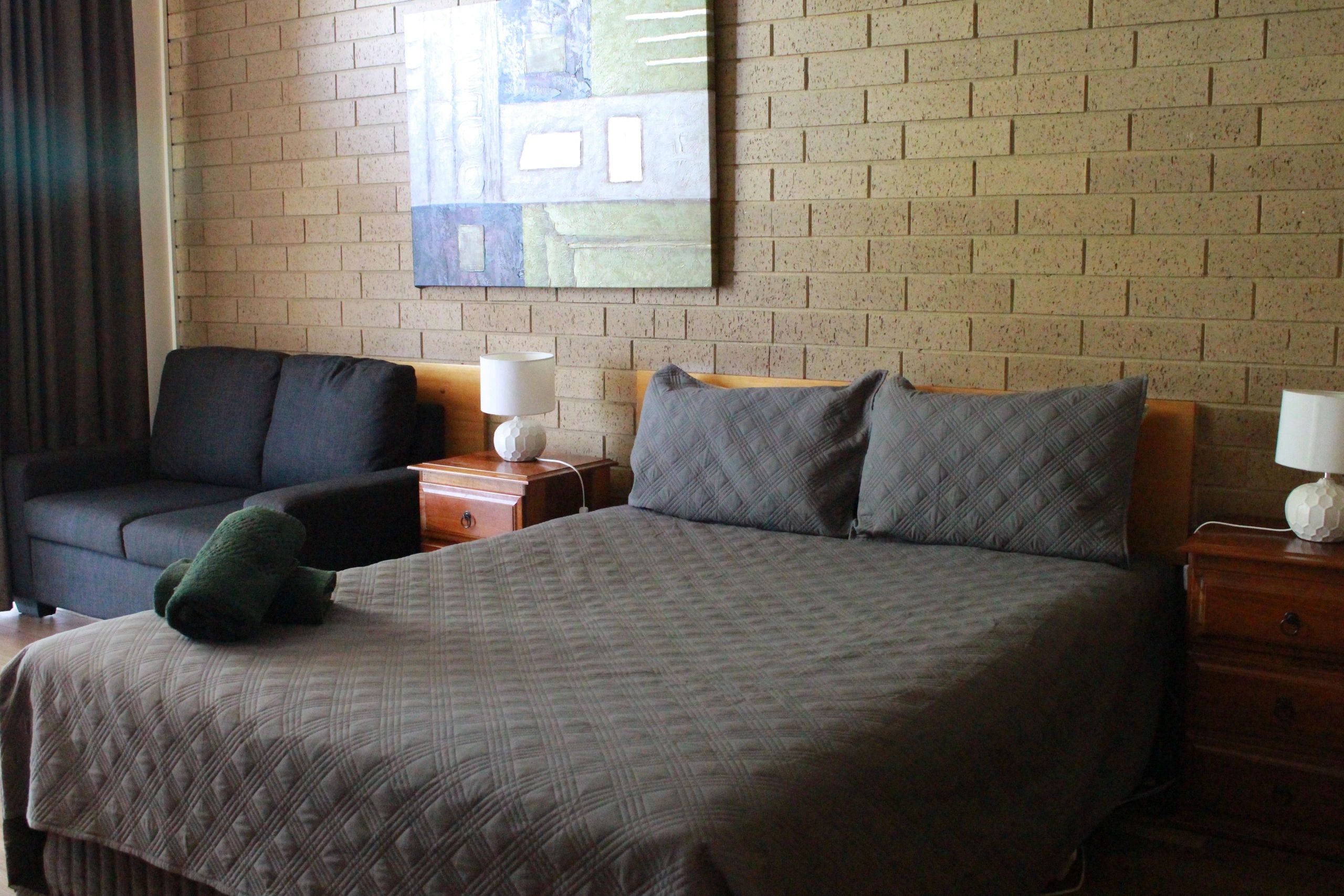 The Moe Motor Inn