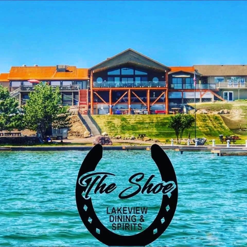 The Shoe Lakeview Dining and Spirits