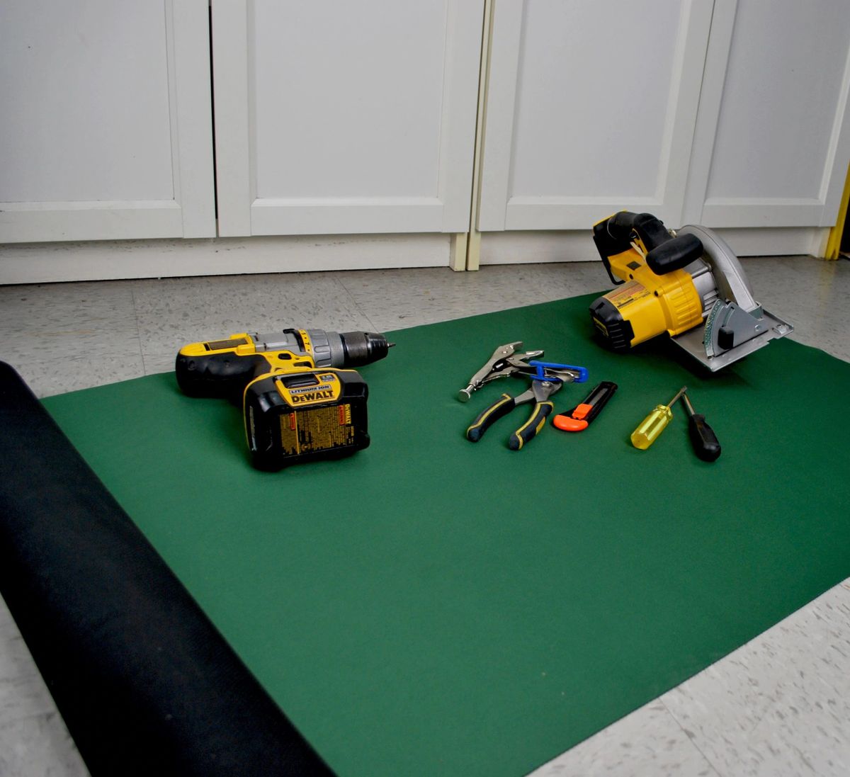 Neoprene floor runners