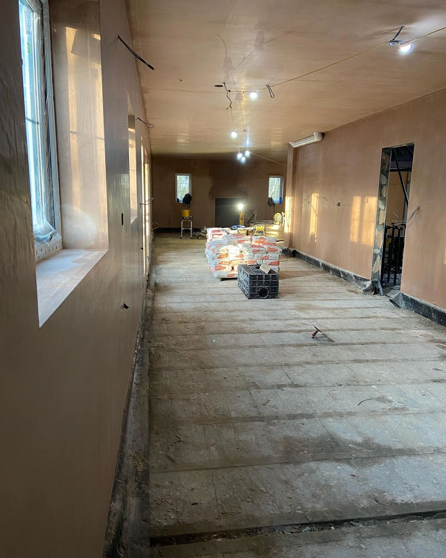 M&D Wright Plastering Limited