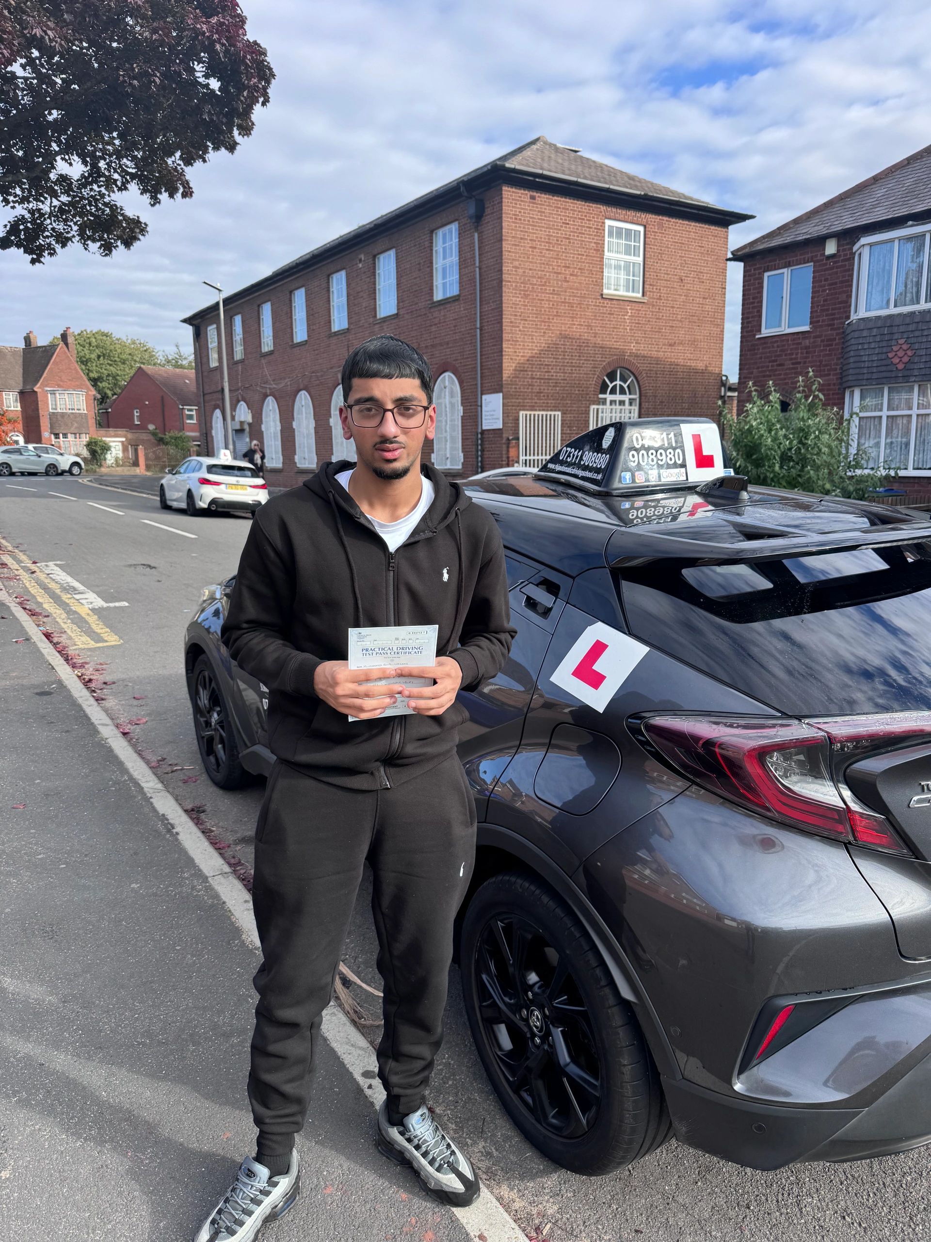 GET A UK DRIVING LICENCE | RKJ Automatic Driving School