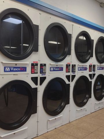 Coin-laundry & services