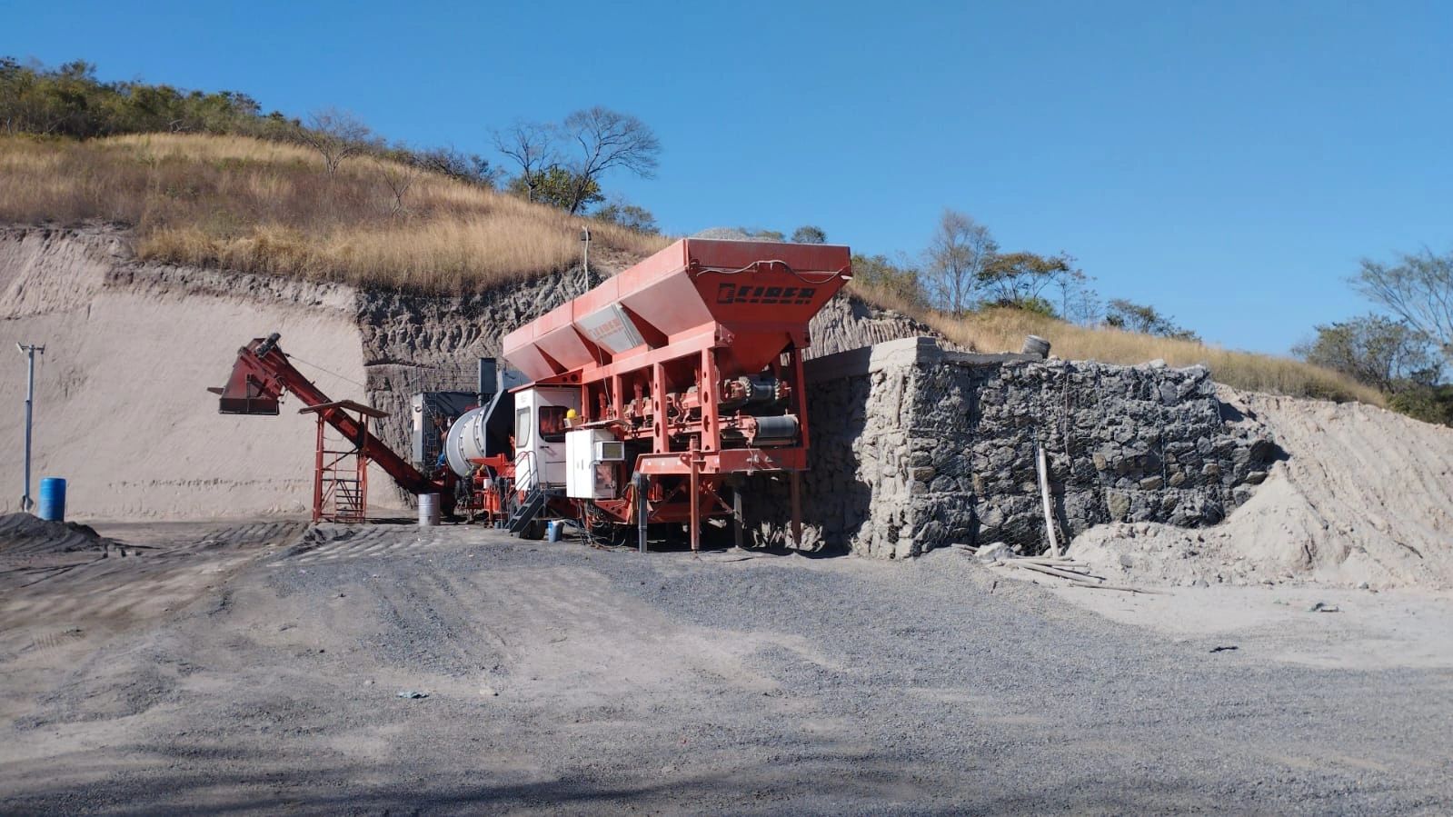 PAVESA S.A. DE C.V. - Construcción De Carreteras, Pavimentos