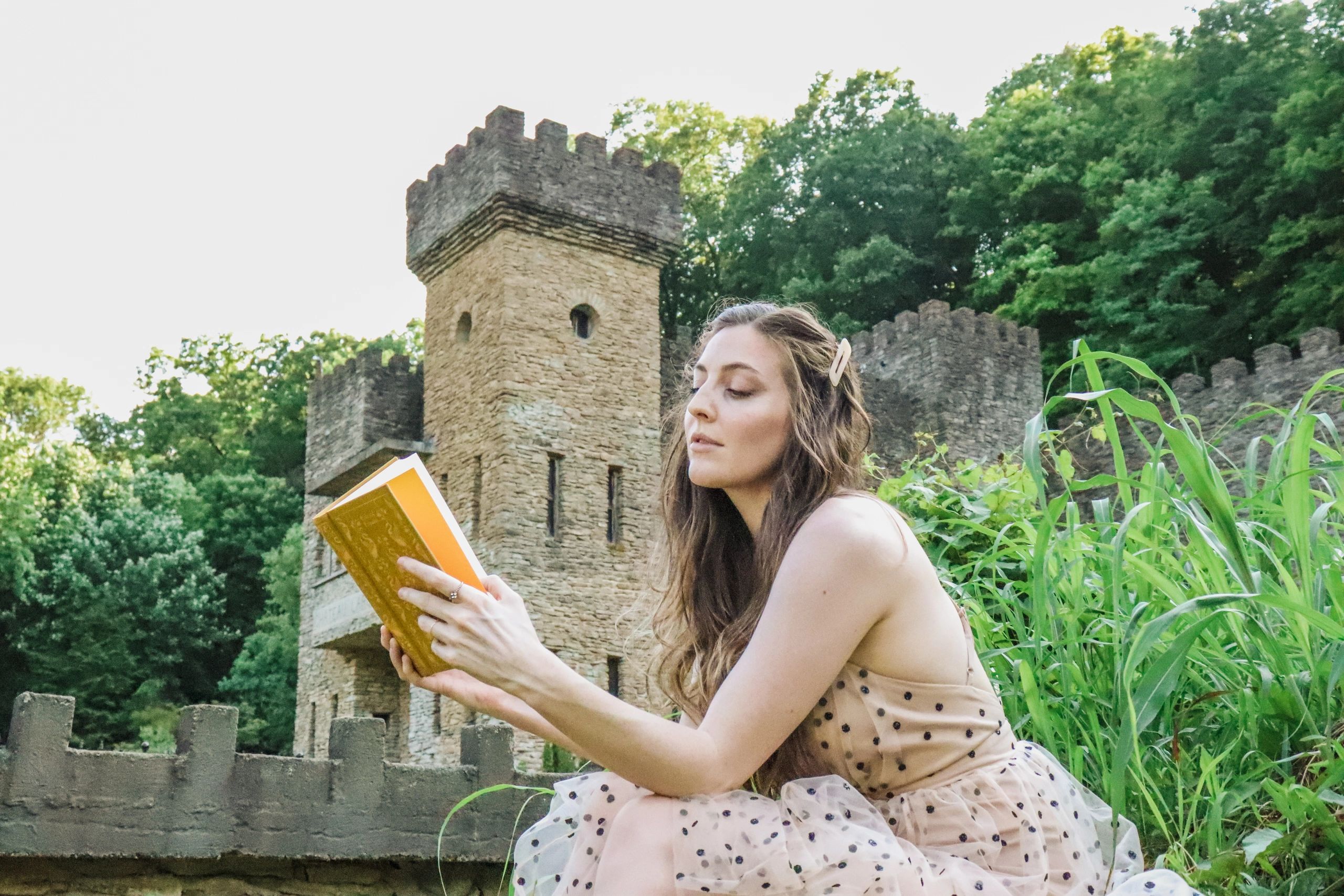 Discover Spicy Fantasy Romance Books Today