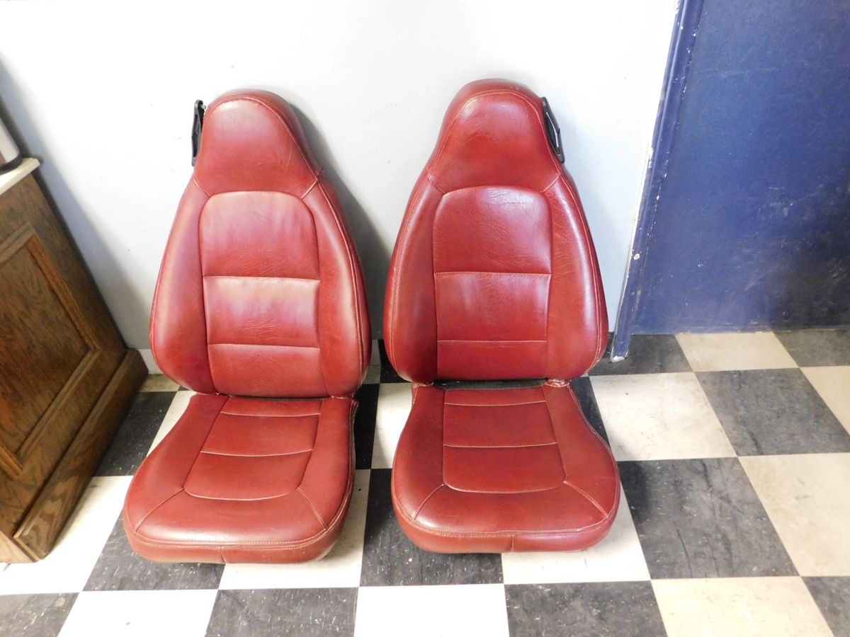 1996 1997 1998 1999 2000 BMW Z3 Front Seats Red Leather 960815