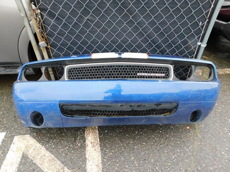 2008 2010 Dodge Challenger Front Bumper Cover oem