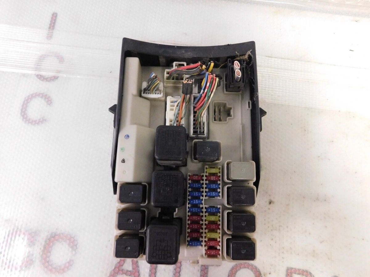 2003-2006 INFINITI G35 COUPE NISSAN 350Z OEM IPDM FUSE RELAY BOX 284B7AQ016