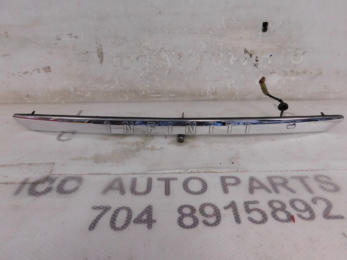 OEM INFINITI FX35 FX50 QX70 TAILGATE LIFTGATE TRUNK LID MOLDING TRIM CHROME