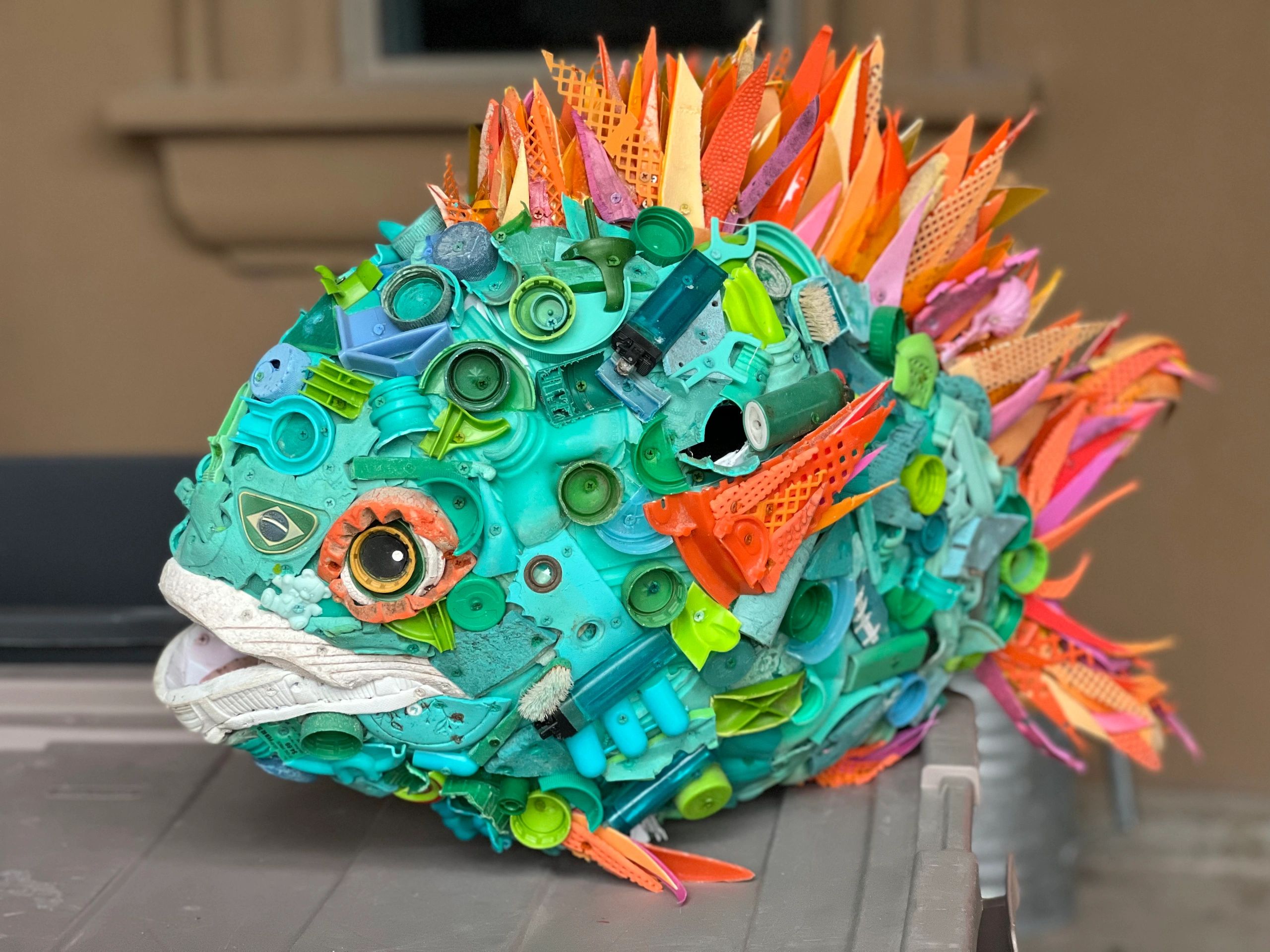 Transforming ocean plastic into inspiring beach trash art