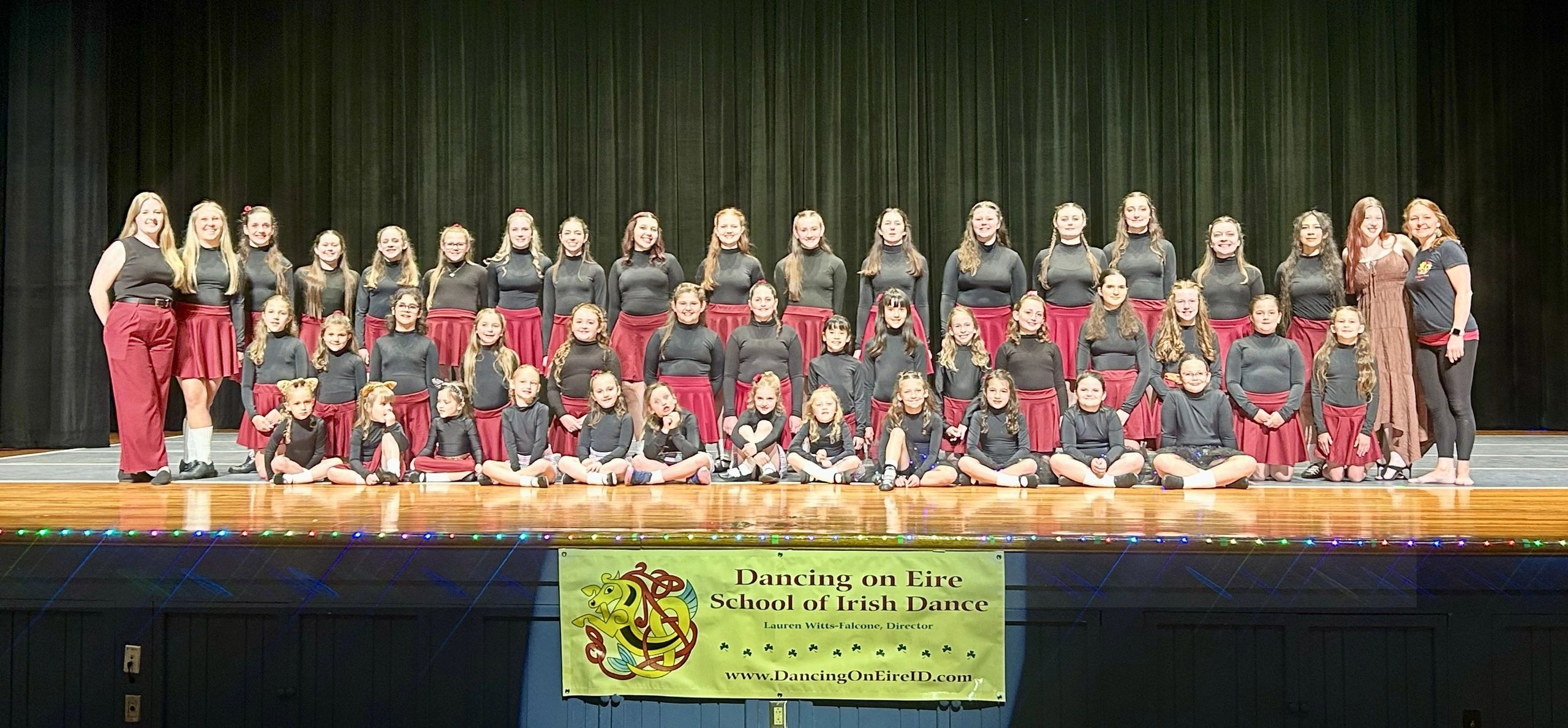 Dancing on Eire Irish Dance