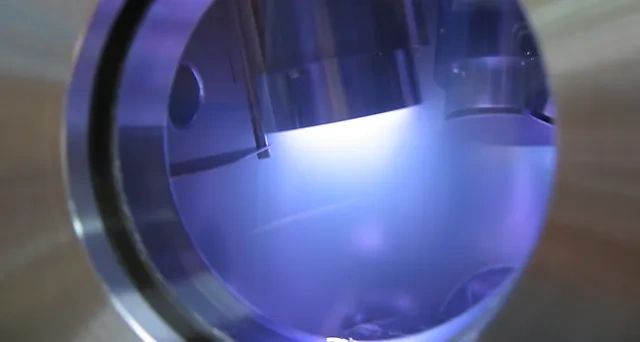 Plasma etching video by plasmionique