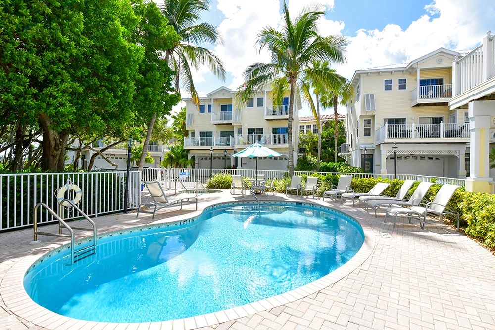 Bermuda Bay Club Condo Association