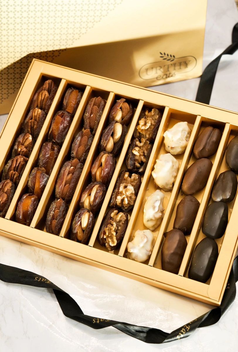 Deluxe Organic Date Gift Box