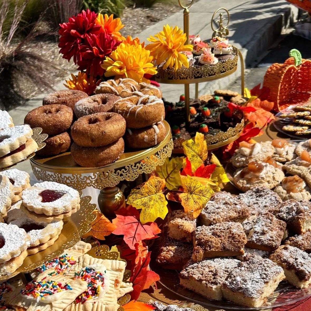 Cozy Corner Bakery - Your go-to dessert shop for delicious pastries