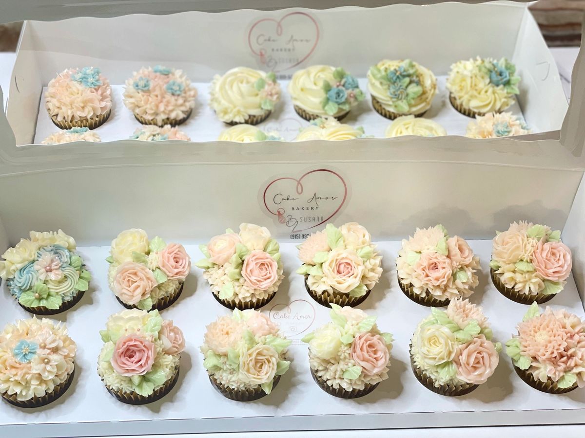 BOXED FLORAL CUPCAKES