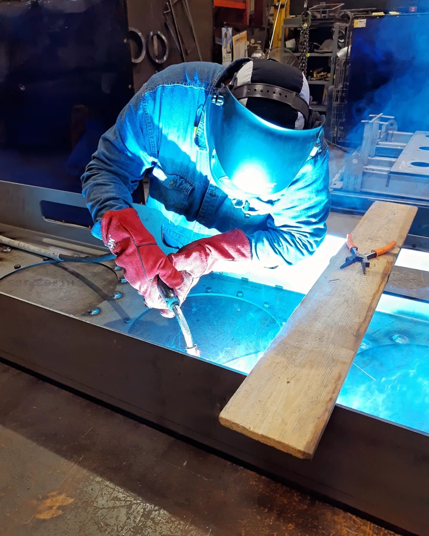 WELDORZ DEN CORPORATION