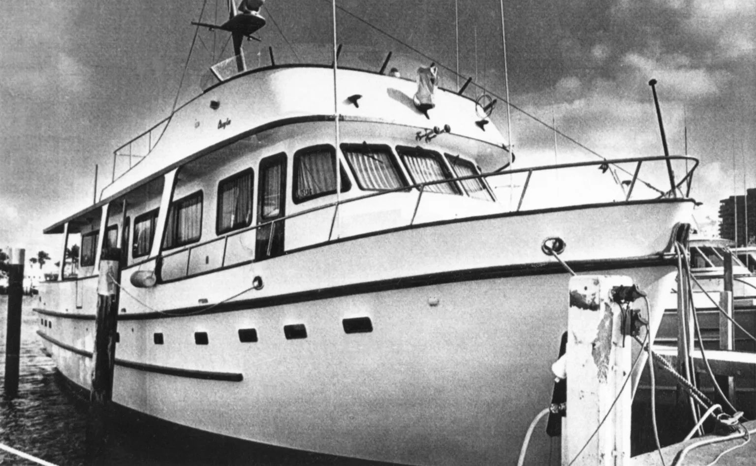 FBI Sting Uses Yachts and Strip Clubs in Bribery Cases