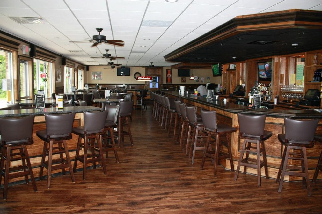 Best Bar and Lounge in Town | Longboyz Tavern