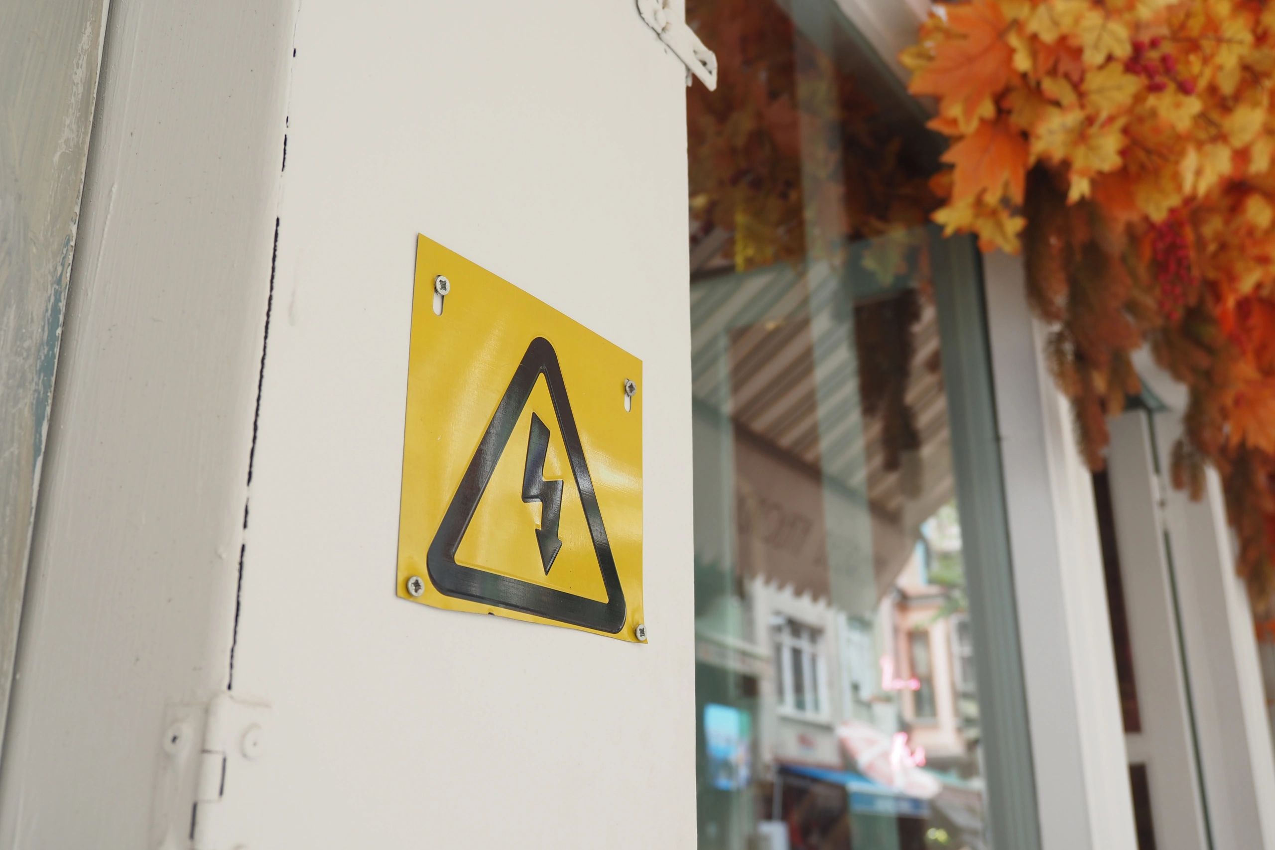 Fall Electrical Safety Tips