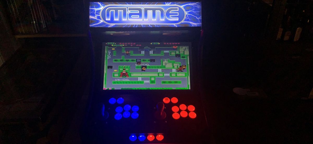 Arcade bar top / counter cade with 22in monitor and 9000 in 1 gaming ...