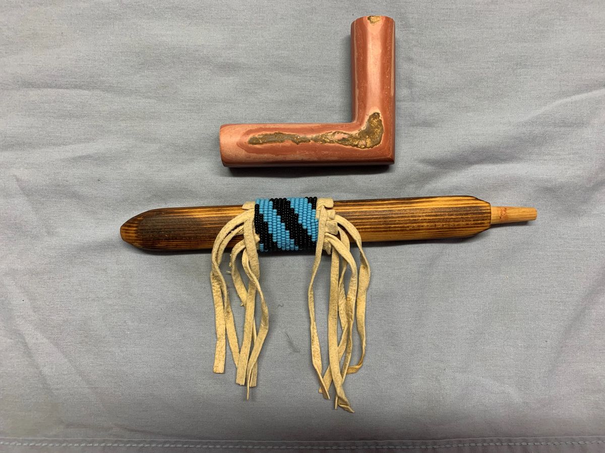 Native American Red Pipestone Peace Pipe Women's (B)