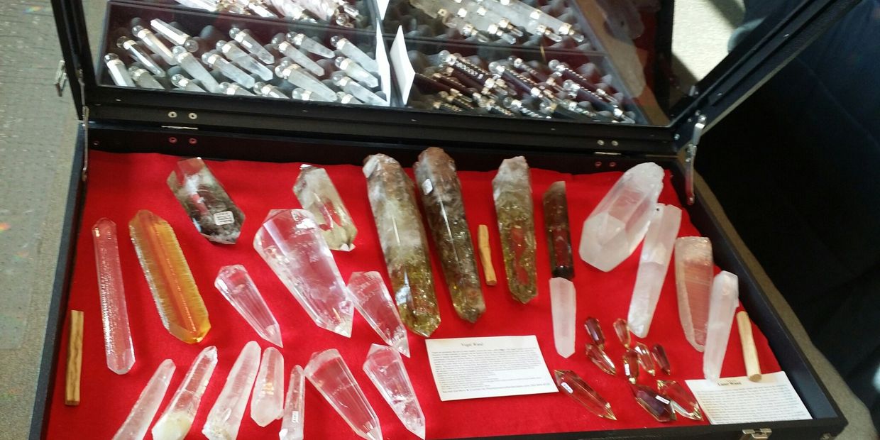 Crystal Garden Rock Shop - Rock Shop, Gifts