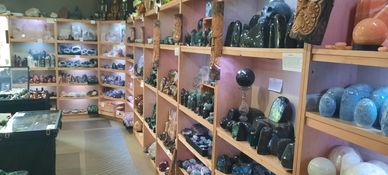 Crystal Garden Rock Shop - Rock Shop, Gifts