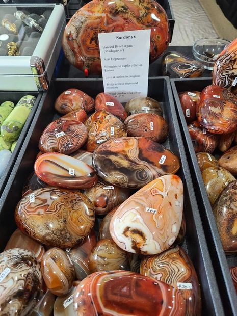 Crystal Garden Rock Shop - Rock Shop, Gifts