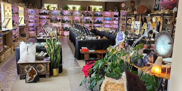 Crystal Garden Rock Shop - Rock Shop, Gifts