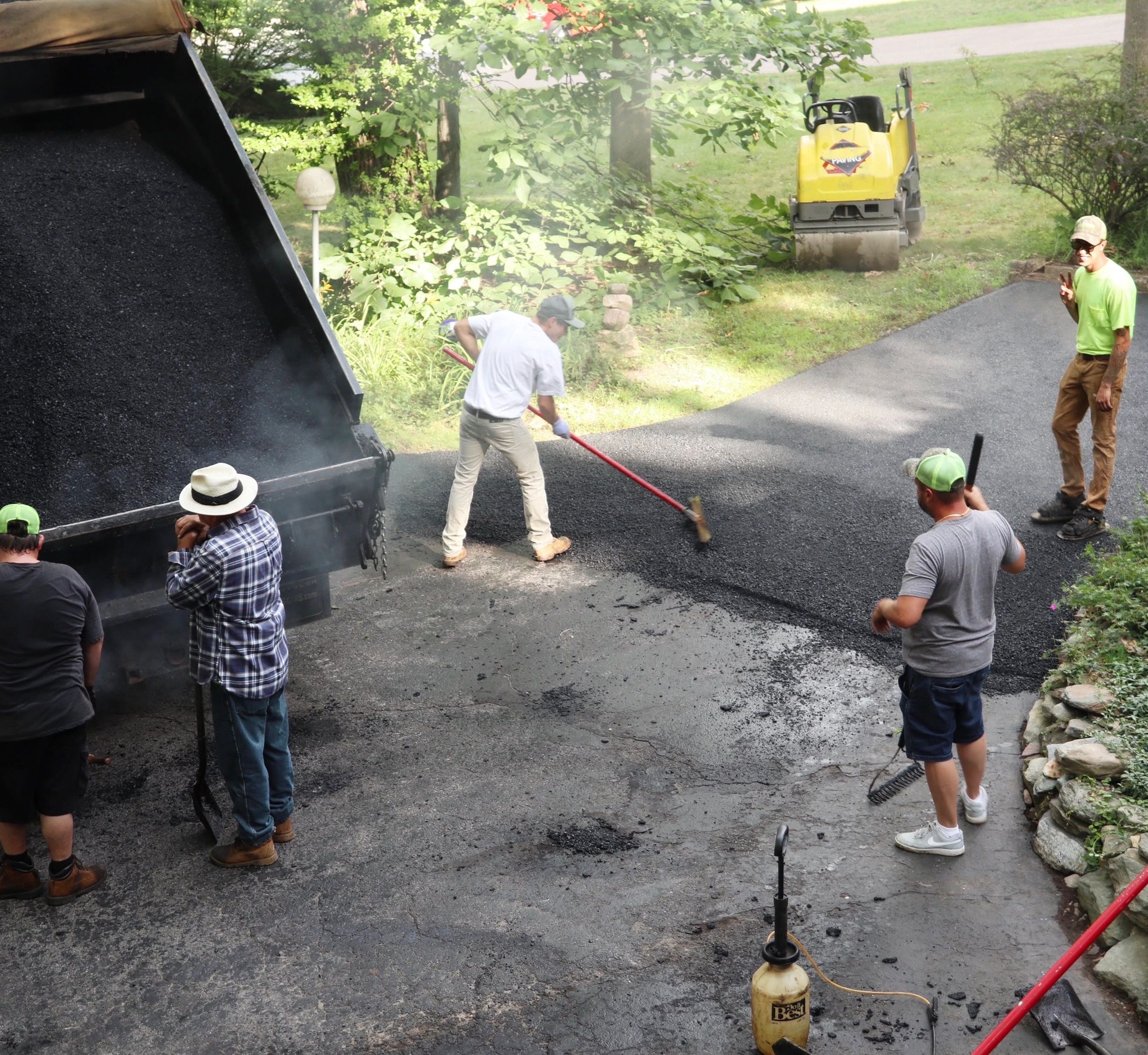 L.S. Paving LLC