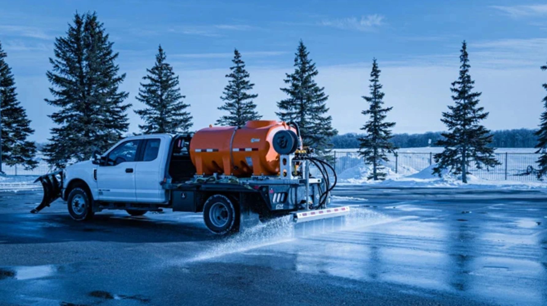 SALT WORLD - Wholesale Bulk Road Salt, Commercial Snow Plowing