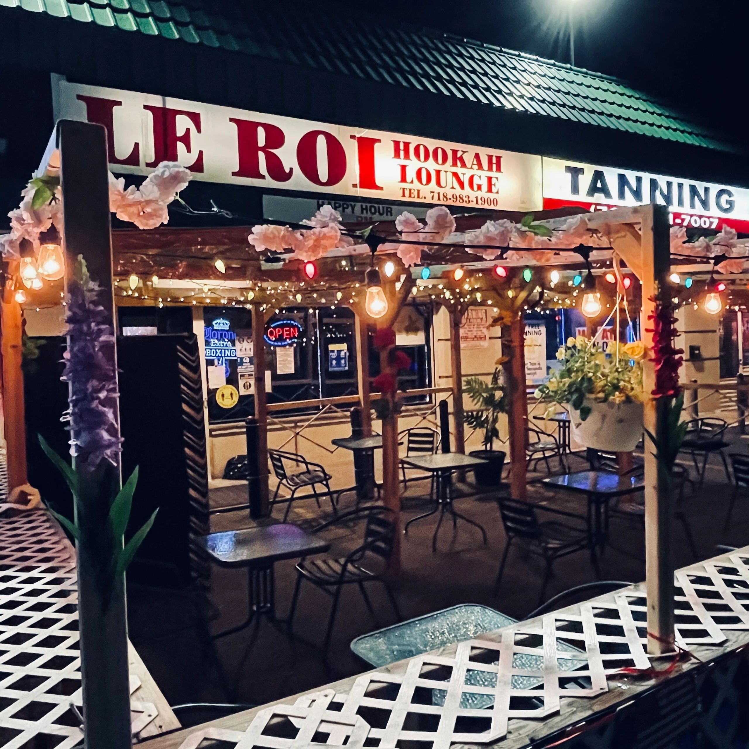 LEROI LOUNGE & HOOAKH BAR