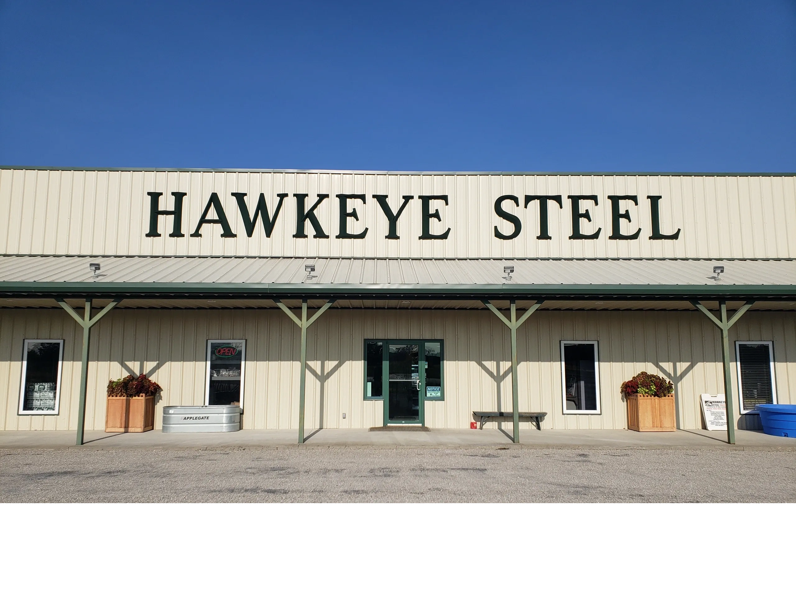 Hawkeye Steel Sales - steel tubing, b decking, livestock products ...