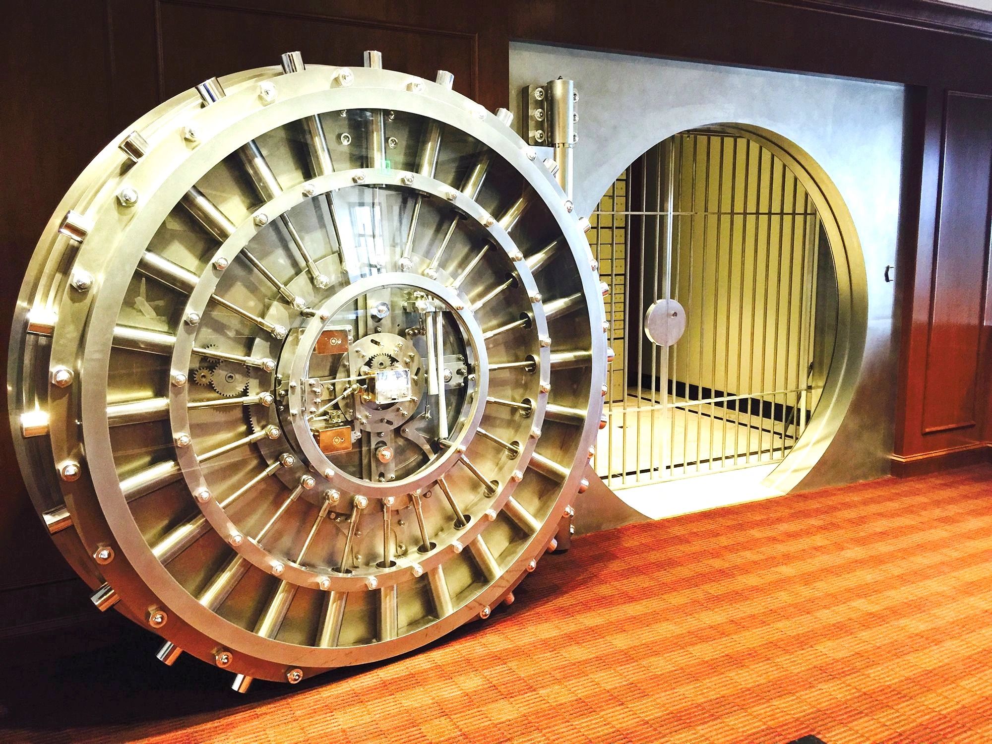 Safe Vault